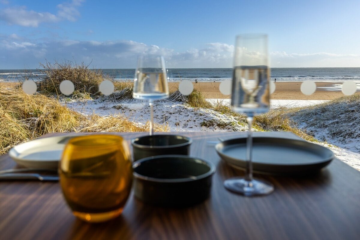 Seaside seafood hotspot set to open - Eat. Drink. Sleep